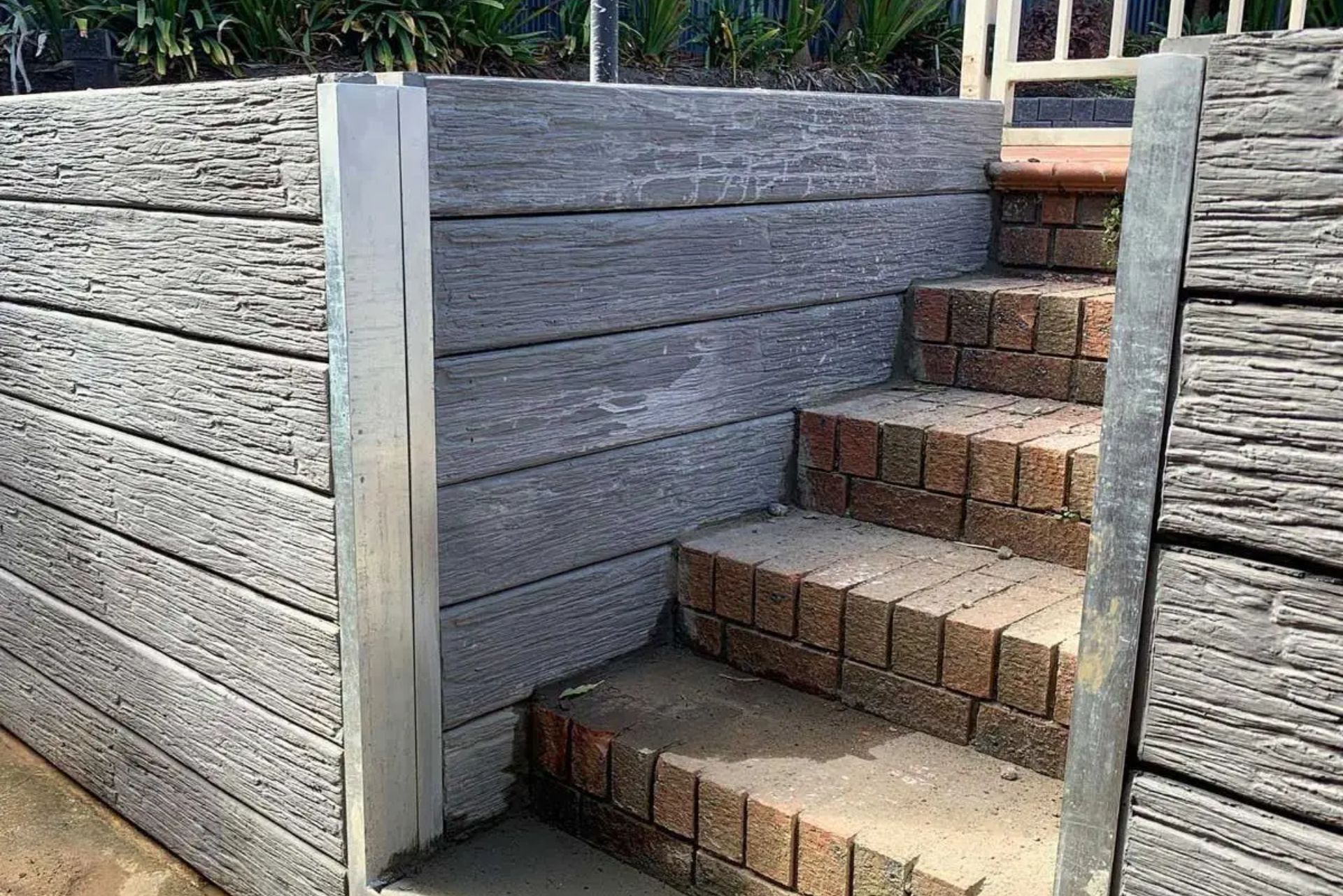 Ultimate Guide To Best Sleepers For Retaining Wall